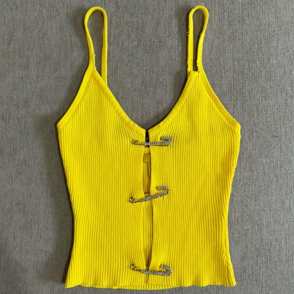 Daisy | Tops | Yellow Ribbed Tank Top W Bedazzled Clips | Poshmark